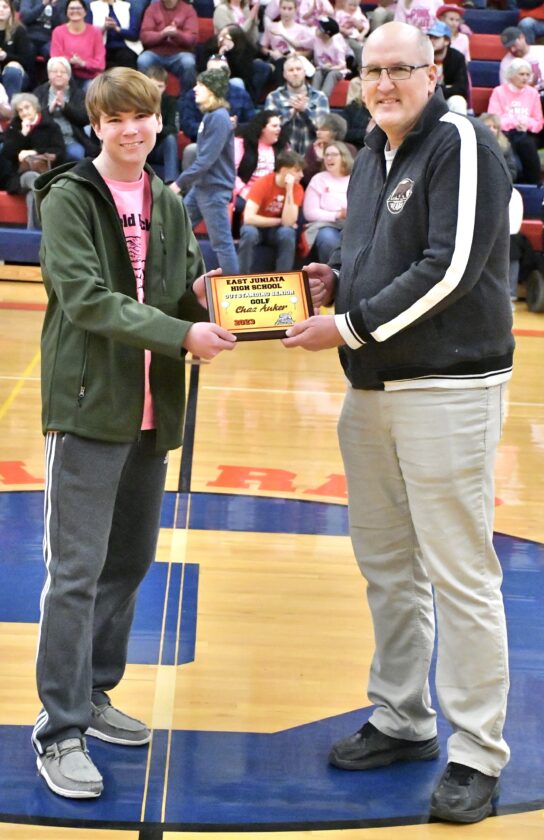 Auker named EJ’s golfer of the year | News, Sports, Jobs - The Sentinel